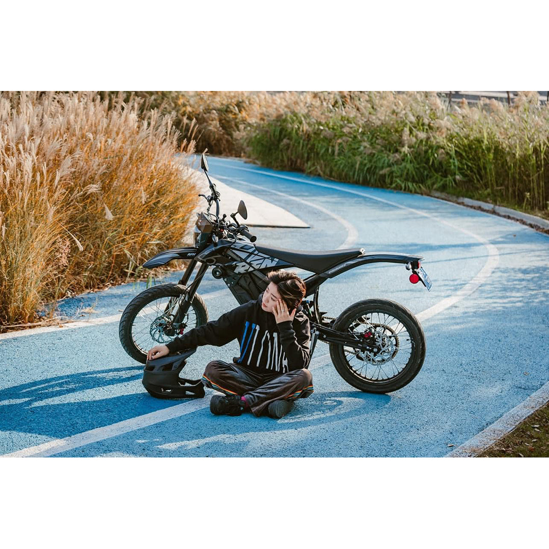 Apollo RFN Ares Road, Electric Motorcycle (74 Volts) (35Ah) (5000 Watt ...